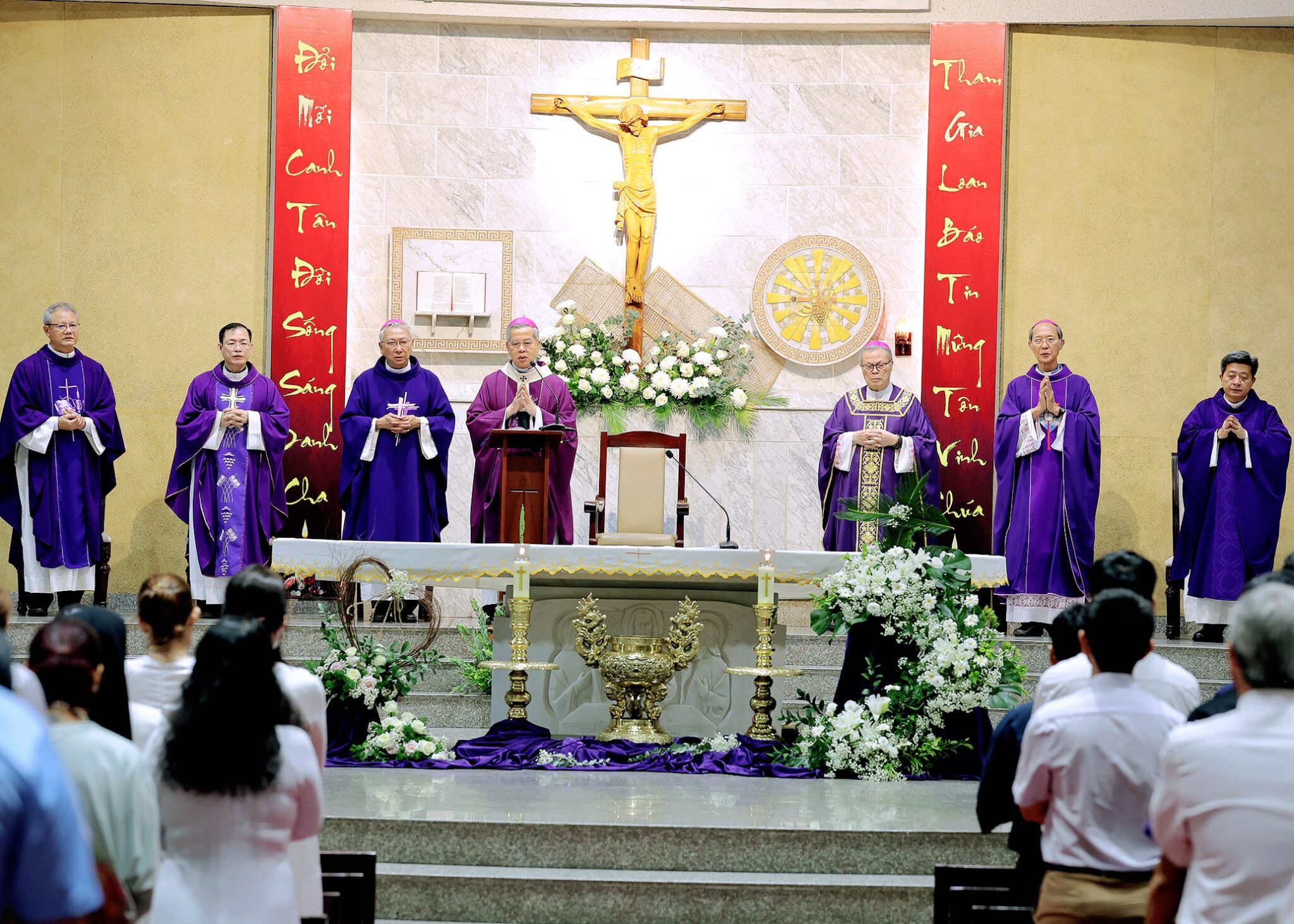 Thánh Lễ Tưởng Nhớ và Tri Ân Cha Felipe Gomez (Ngô Minh), S.J.: Một ...